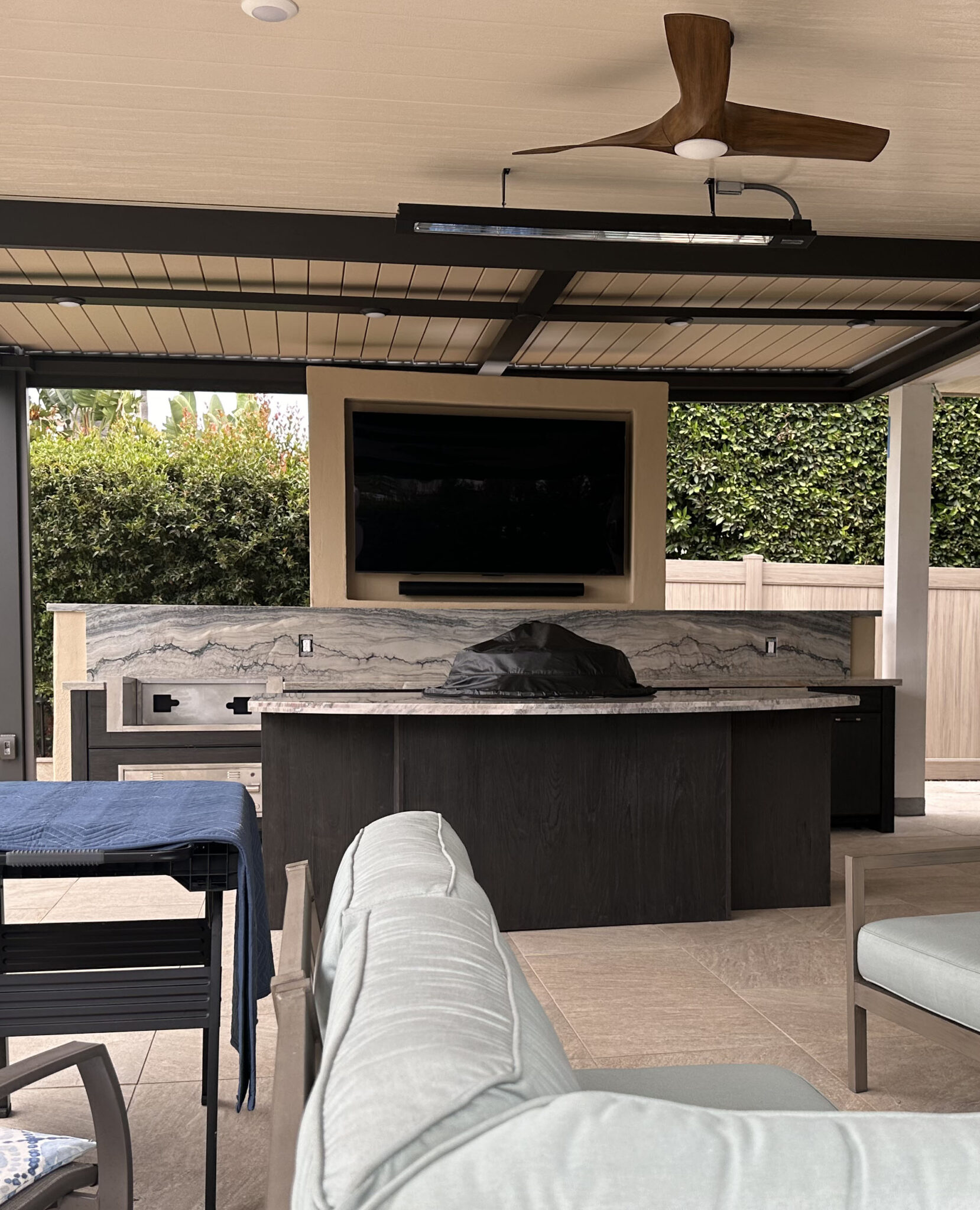 Custom Prefabricated Outdoor Kitchens and BBQ Islands